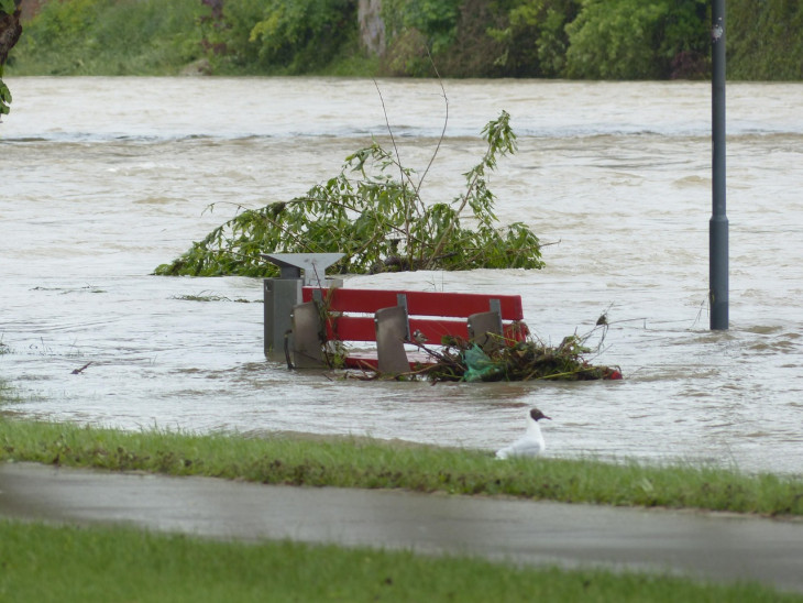 Flooding threatens homes in several towns, Zeta River and Skadar Lake ...